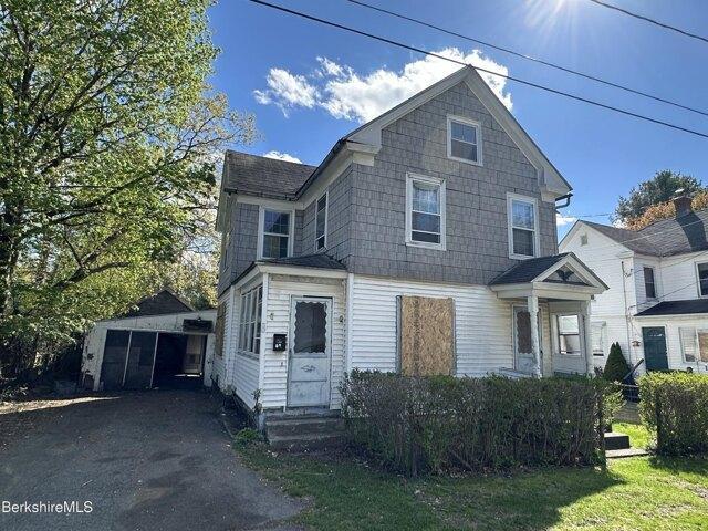 house with 4 bedroom, Pittsfield MA DLS102959564