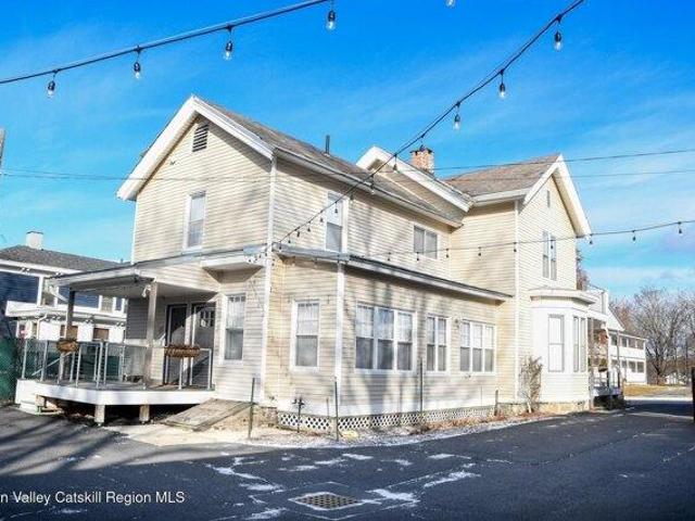 house with 4 bedroom, Pittsfield MA DS104330733
