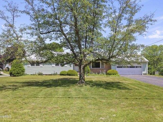 house with 4 bedroom, Pittsfield MA DS103809651