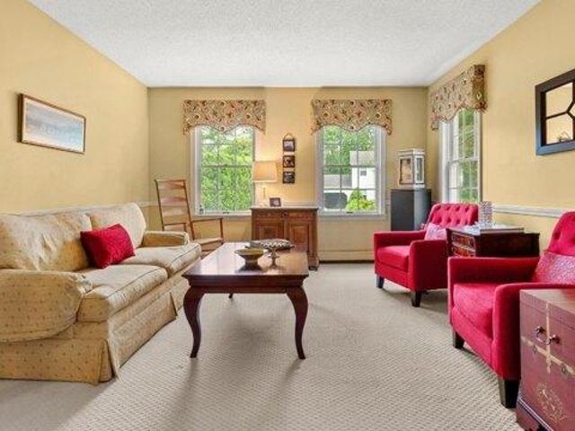 house with 4 bedroom, Pittsfield MA ES104075574