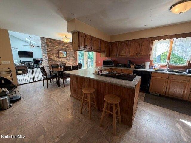 house with 4 bedroom, Pittsfield MA ES104153352
