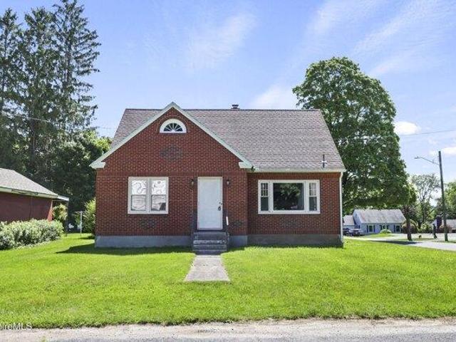 house with 4 bedroom, Pittsfield MA ES104192575