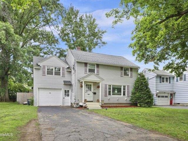 house with 4 bedroom, Pittsfield MA ES104542294