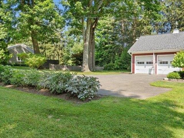 house with 4 bedroom, Pittsfield MA ES104790428