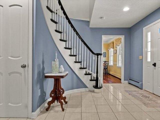 house with 4 bedroom, Pittsfield MA ES104834282