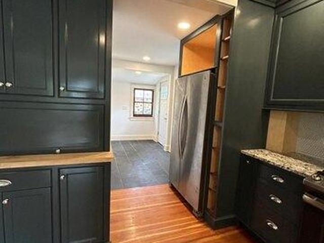 house with 4 bedroom, Pittsfield MA ES105092601
