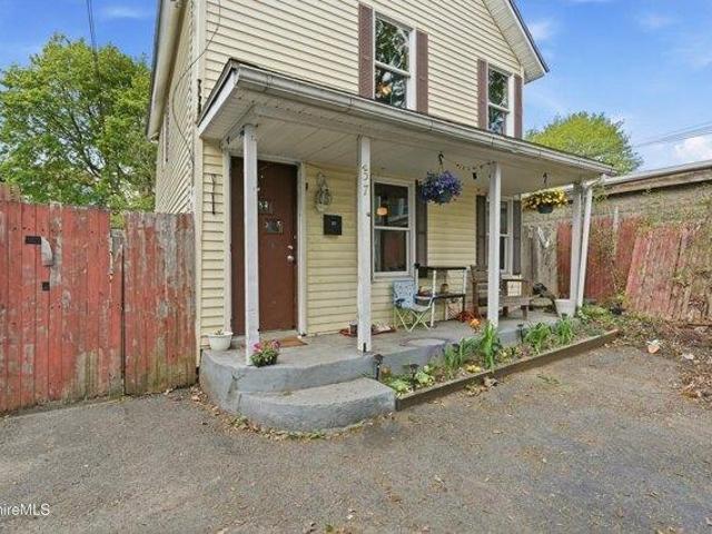 house with 4 bedroom, Pittsfield MA ES102822827