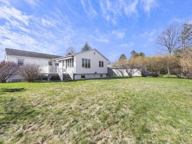 house with 4 bedroom, Pittsfield MA ES102859557