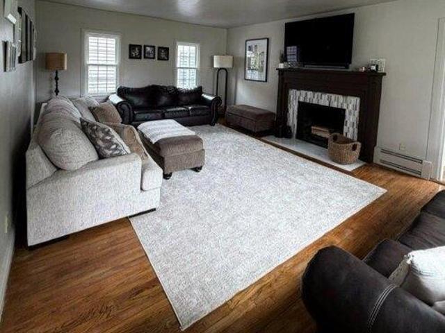 house with 4 bedroom, Pittsfield MA ES102860428