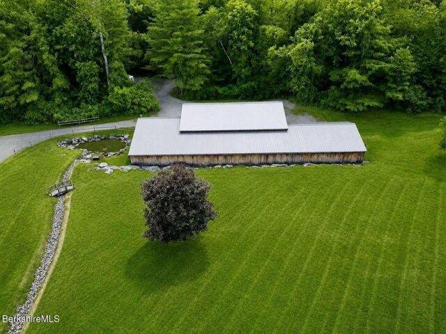 house with 4 bedroom, Pittsfield MA ES103496139