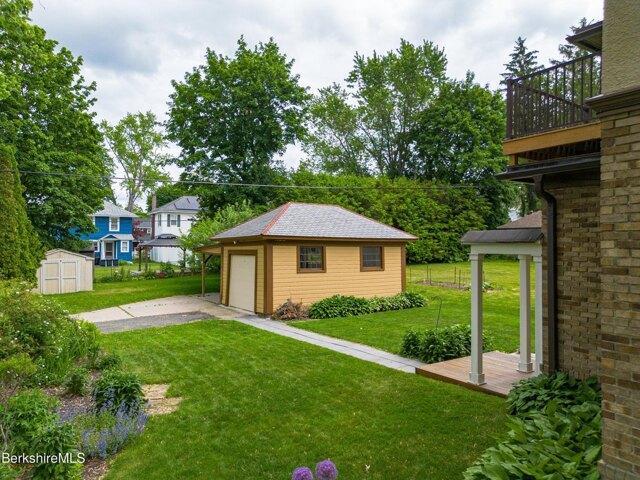 house with 4 bedroom, Pittsfield MA ES103774520