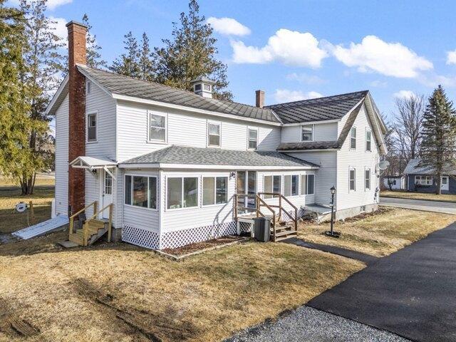 house with 4 bedroom, Pittsfield ME DLS101661982