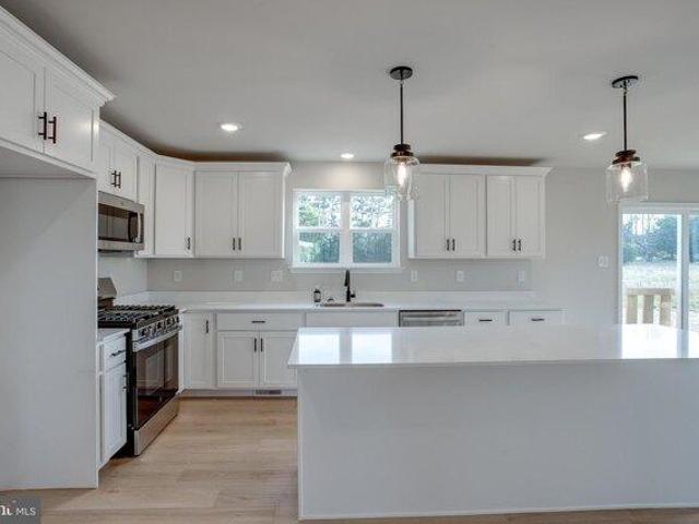 house with 4 bedroom, Pittsgrove NJ ES105157810