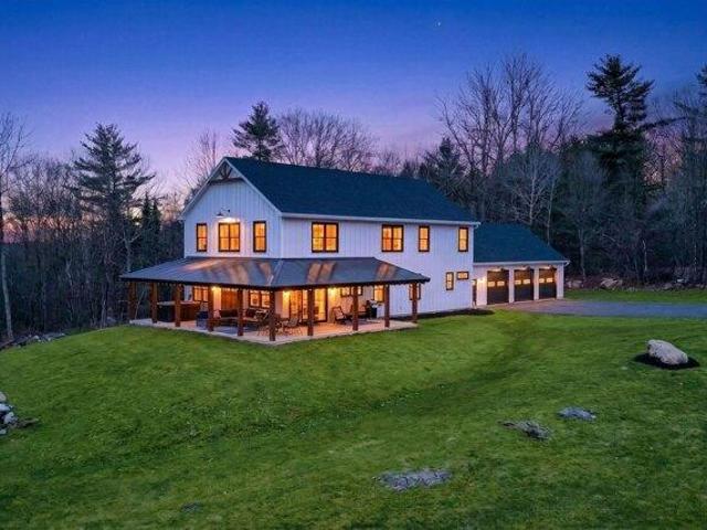 house with 4 bedroom, Pittston ME DS104075294