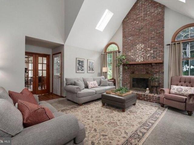 house with 4 bedroom, Pittstown NJ ES105192071