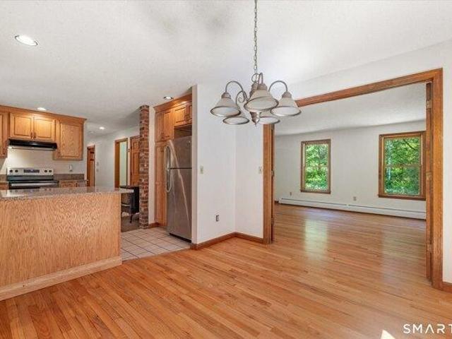 house with 4 bedroom, Pomfret CT ES105191791