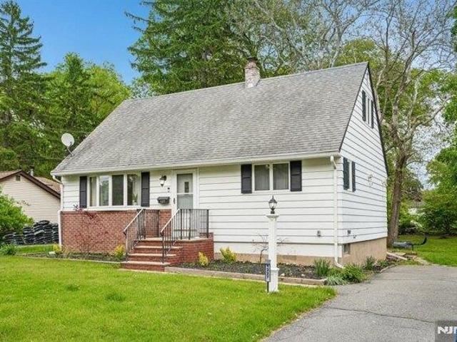 house with 4 bedroom, Pompton Lakes NJ DS102777303