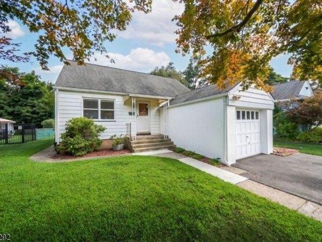 house with 4 bedroom, Pompton Lakes NJ ES105122632