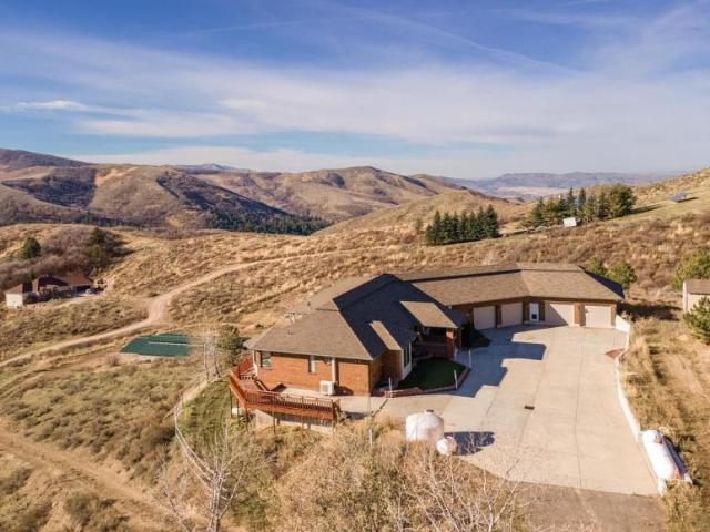 house with 4 bedroom, Pocatello ID DS89574145
