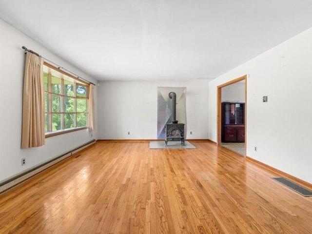 house with 4 bedroom, Port Crane NY ES104899528