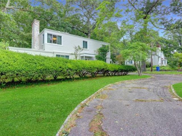 house with 4 bedroom, Port Jefferson NY DLS72692214