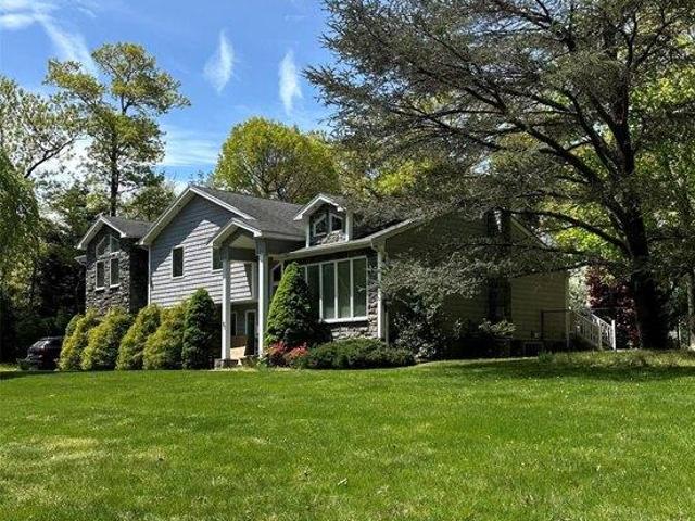 house with 4 bedroom, Port Jefferson NY ES103601536