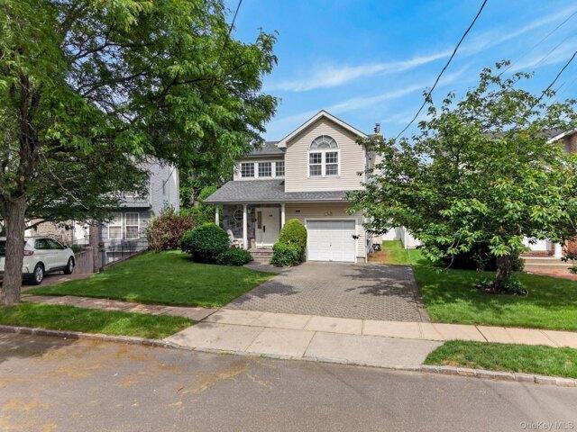 house with 4 bedroom, Port Washington NY DS103620714