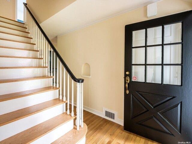 house with 4 bedroom, Port Washington NY ES103501172