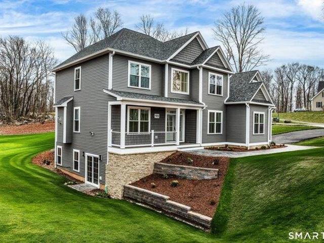house with 4 bedroom, Portland CT DLS101630755