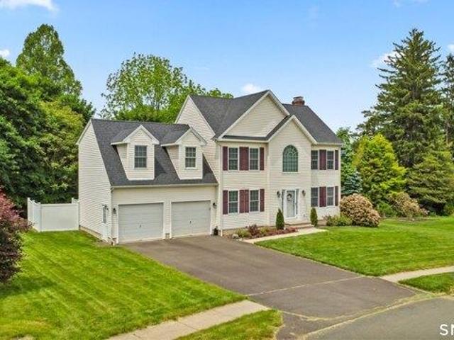 house with 4 bedroom, Portland CT DLS103125924