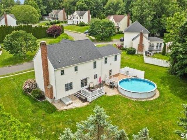 house with 4 bedroom, Portland CT ES104113503