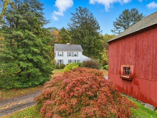 house with 4 bedroom, Portland CT ES104848476