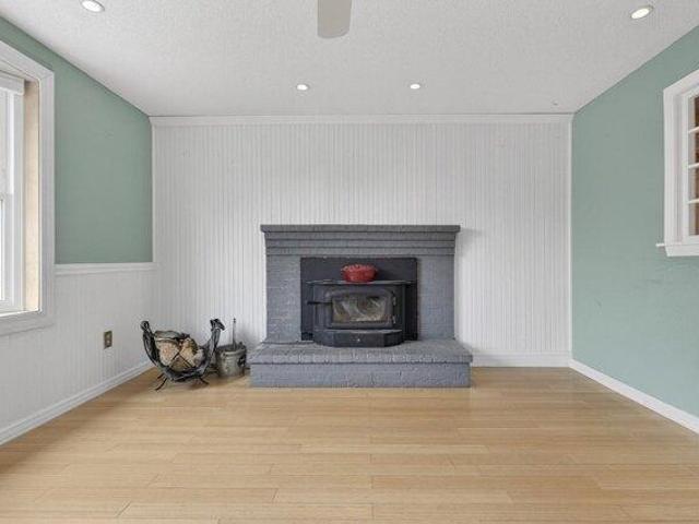 house with 4 bedroom, Portland ME DLS103071911