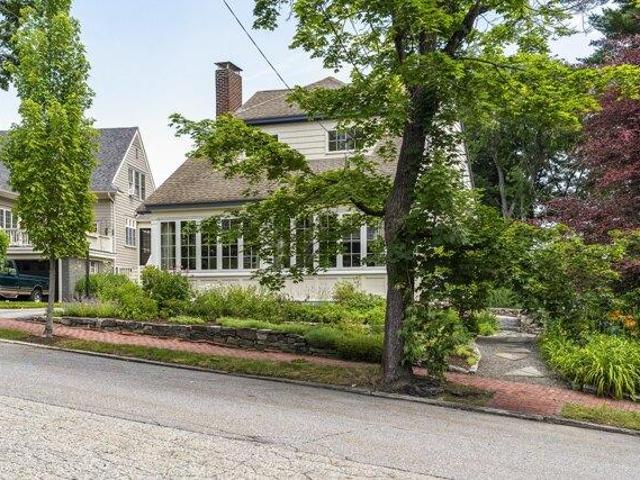 house with 4 bedroom, Portland ME DS104297137