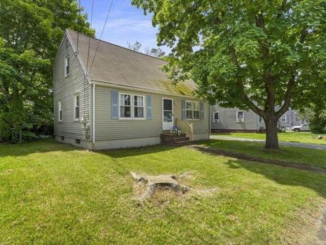 house with 4 bedroom, Portland ME ES103438924