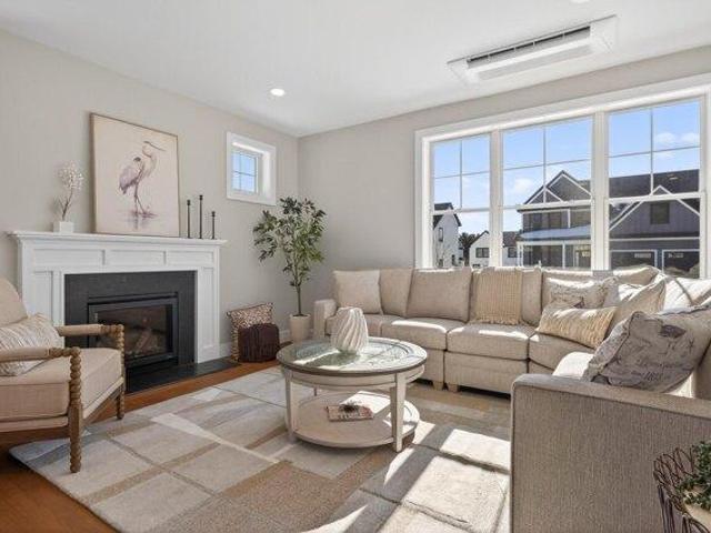 house with 4 bedroom, Portland ME ES104605006