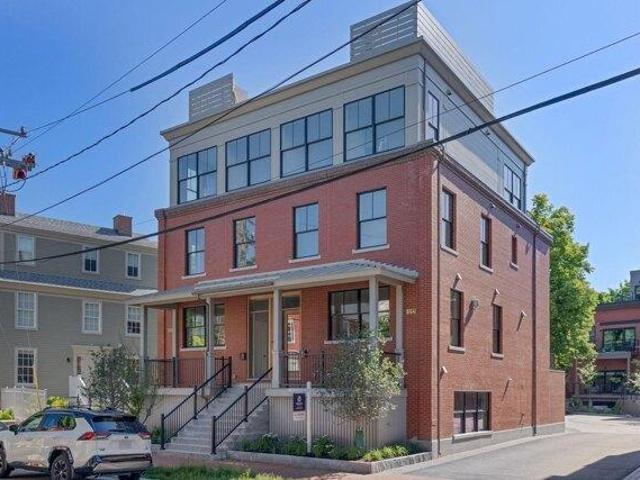 house with 4 bedroom, Portland ME ES105155871