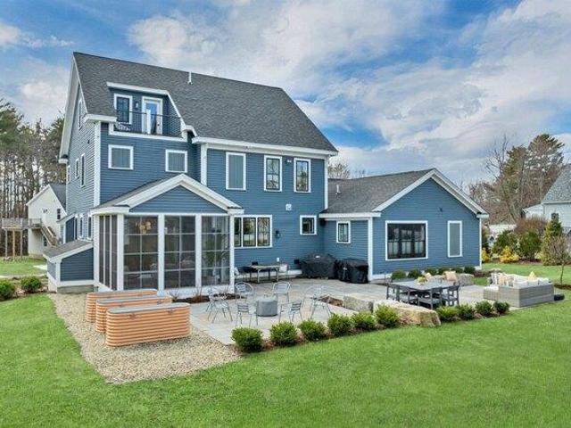 house with 4 bedroom, Portsmouth NH DLS102282525