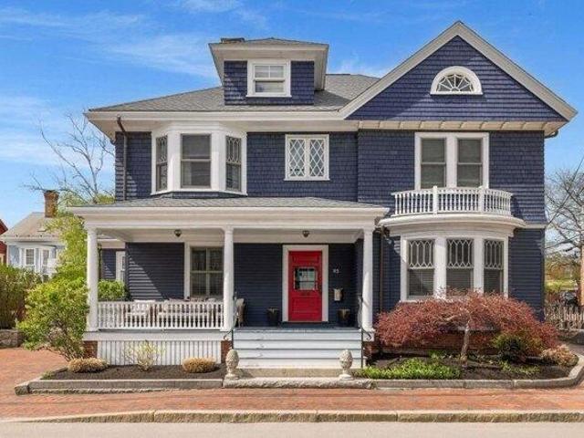 house with 4 bedroom, Portsmouth NH ES104604183