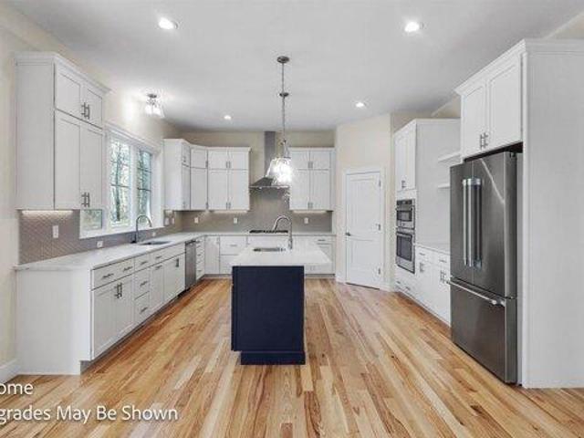 house with 4 bedroom, Portsmouth NH ES105117564