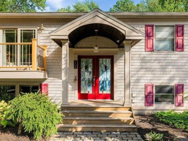 house with 4 bedroom, Portsmouth NH ES105208278