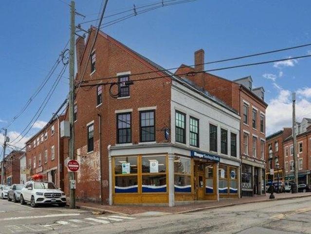 house with 4 bedroom, Portsmouth NH ES103249264