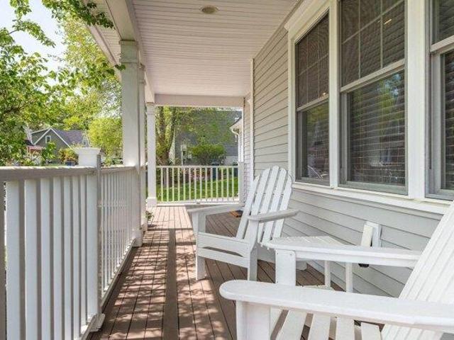 house with 4 bedroom, Portsmouth NH ES103664242
