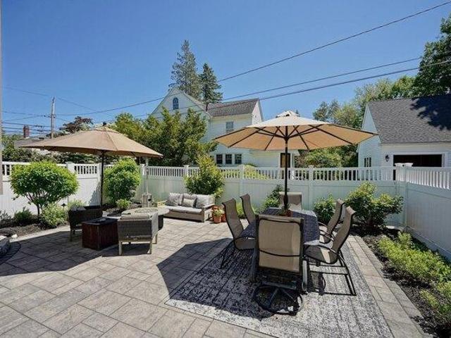 house with 4 bedroom, Portsmouth NH ES103663302