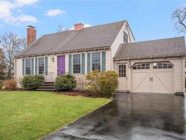 house with 4 bedroom, Portsmouth RI DLS101857979