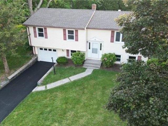 house with 4 bedroom, Portsmouth RI DS104235288