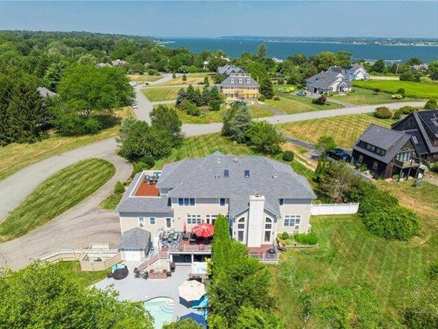 house with 4 bedroom, Portsmouth RI DS102218743