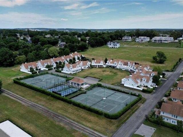 house with 4 bedroom, Portsmouth RI ES105175122