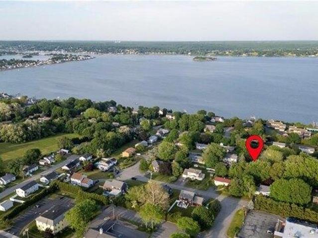 house with 4 bedroom, Portsmouth RI ES103188720