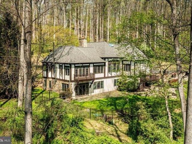 house with 4 bedroom, Pottstown PA ES103604916